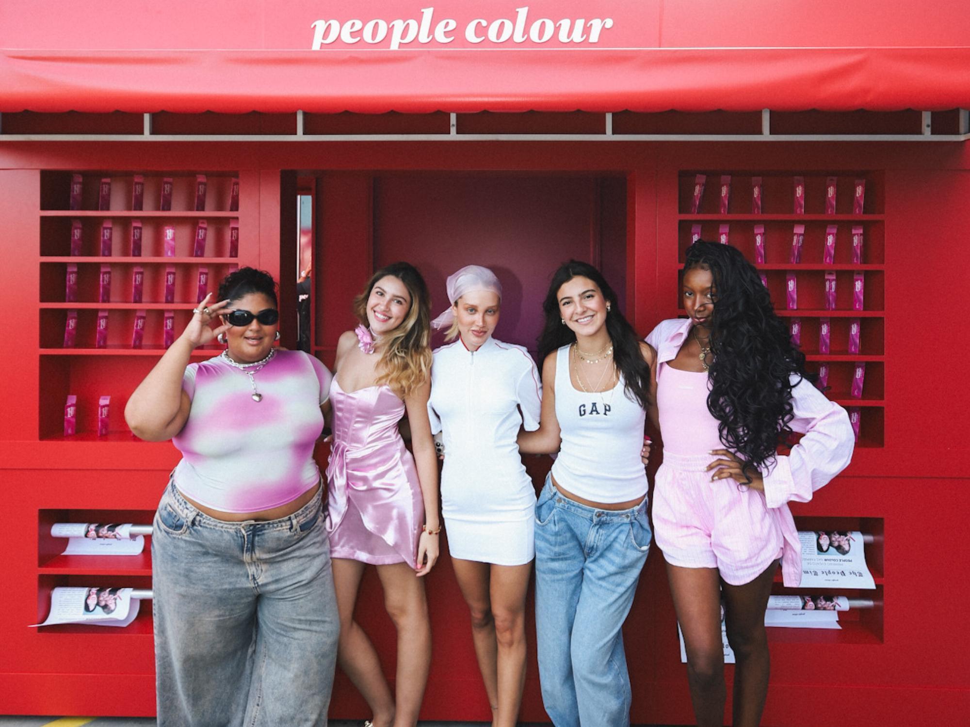 Chegamos RJ: Tour Simple + People Colour na Drogaria Venancio