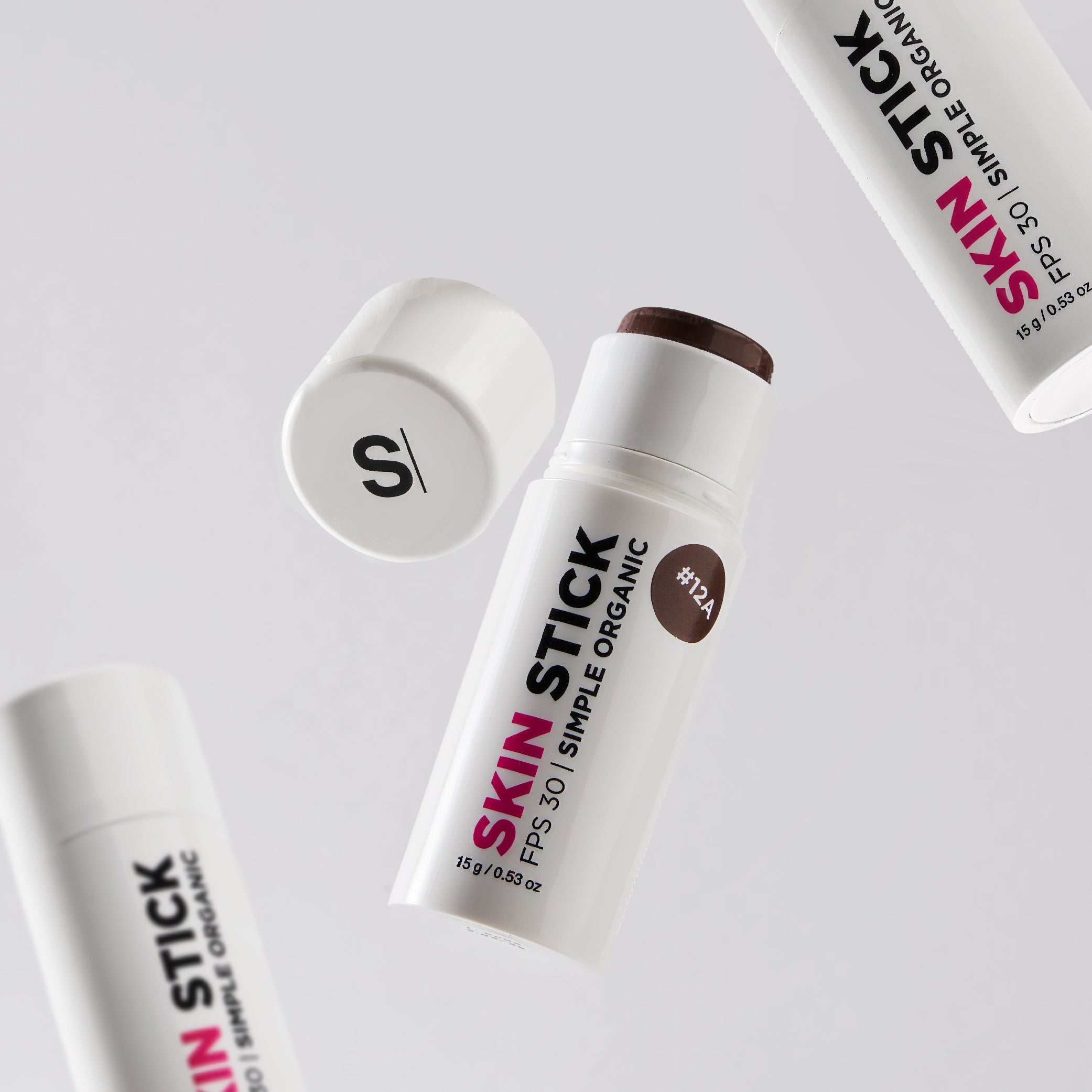 Base Com Skincare e FPS 30 Skin Stick | Simple Organic